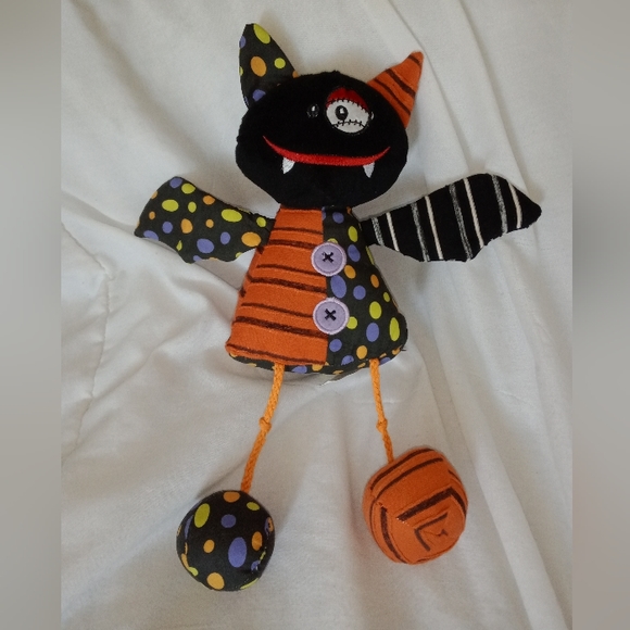 GANZ | Toys | Ganz Stringees Vampire Bat Plush String Legs | Poshmark